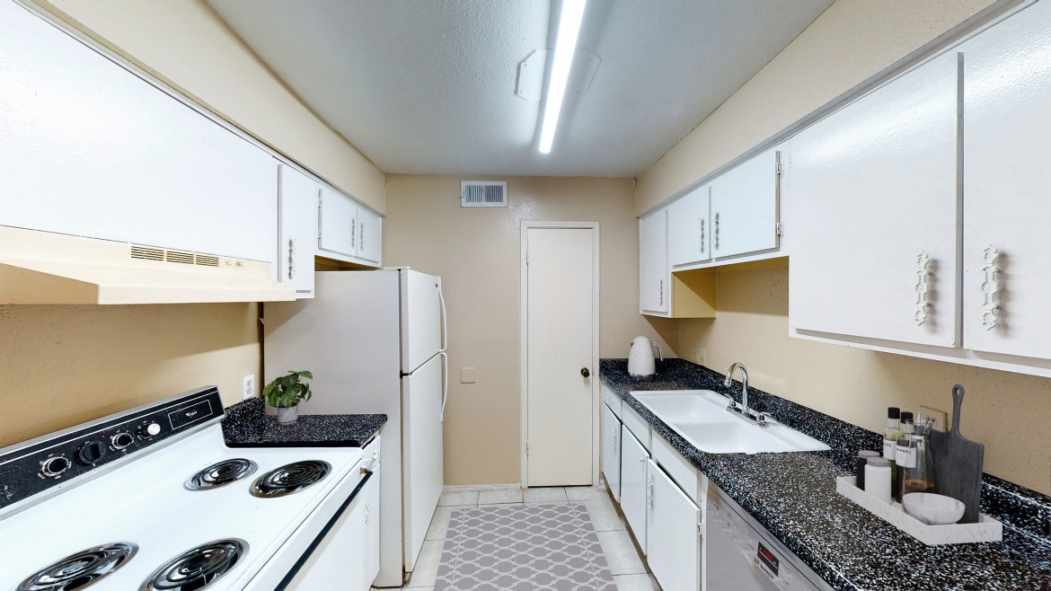Summercrest Apartments in Houston, TX Spring Branch